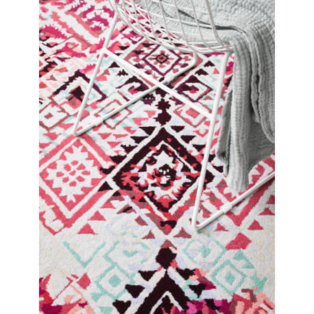 Tapis rose en laine kilim Love Vintage